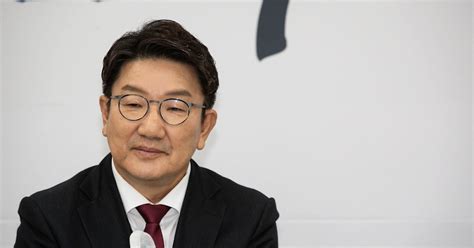 권성동 일등공신 발언에 安 자기 입으로당 홈페이지에선 삭제
