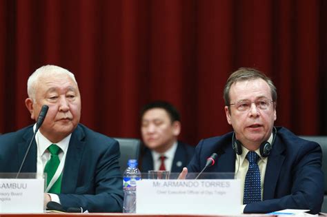 “Оюу толгой” компанийн гүйцэтгэх захирал Армандо Торрес ГХЯ Монголбанкнаас зохион байгуулсан