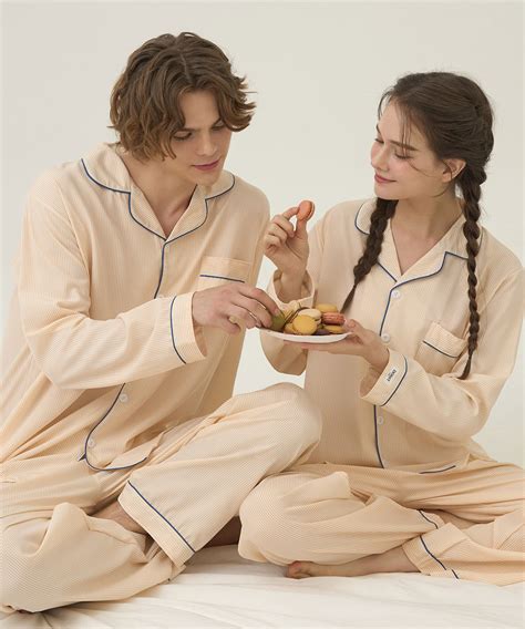 도씨 실크핏 클린 긴팔 커플 잠옷 세트