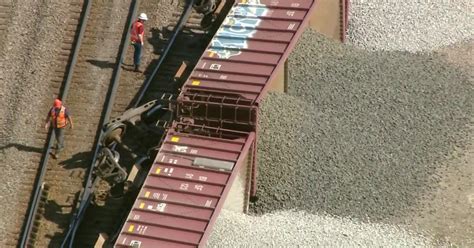Bnsf Train Carrying Rock Derails Near St Cloud Cbs Minnesota