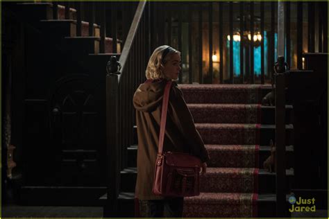 Kiernan Shipka Cant Wait To See People Dress Up As Sabrina For