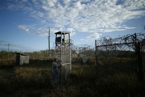 Guantánamo La Prisión Más Polémica Del Mundo Cumple 20 Años De