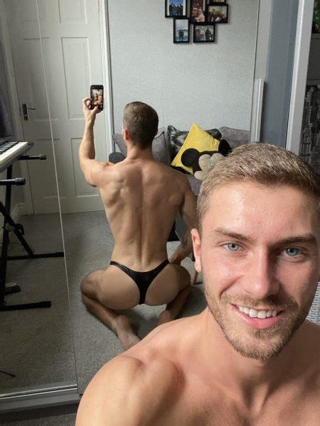 Model Of The Day Craig Marks Daily Squirt