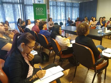 Representantes Das Coordenadorias Regionais De Educação Recebem