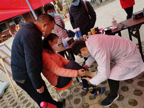 奋进70年普罗医养健康管理中心为千人登山活动开展医疗保障志愿服务 医院新闻 新闻中心 河南中医药大学第一附属医院
