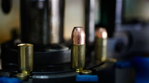 Оръжейните производители в Централна Европа страдат от недостиг на работна ръка Новини бг