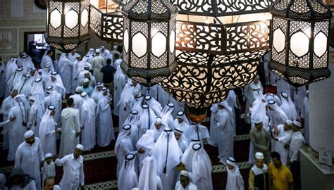 قطر نے عید الفطر پر 11 چھٹیوں کا اعلان کردیا