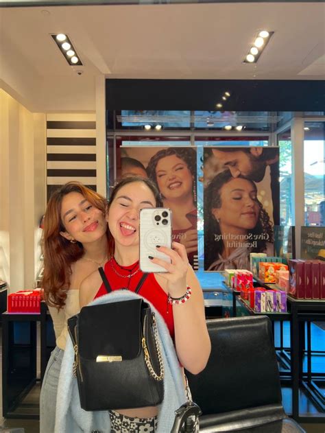 Pretty Friends I Am Awesome Friends Best Friends