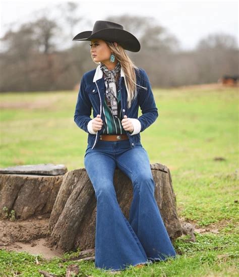 Pin By Brad Cupp On CowGirls Nfr Fashion Cowgirl Outfits Western