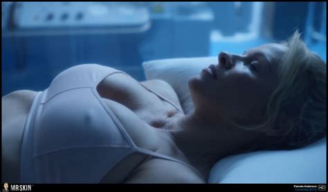 Naked Pamela Anderson In Connected
