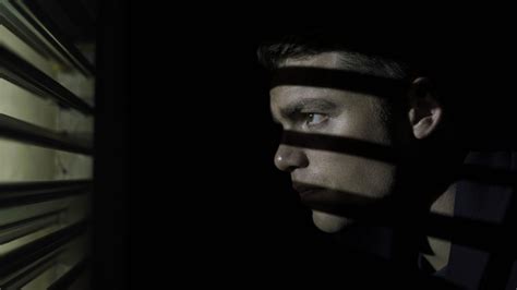 The Night Agent Staffeln Und Episodenguide Alle Infos Zur Netflix