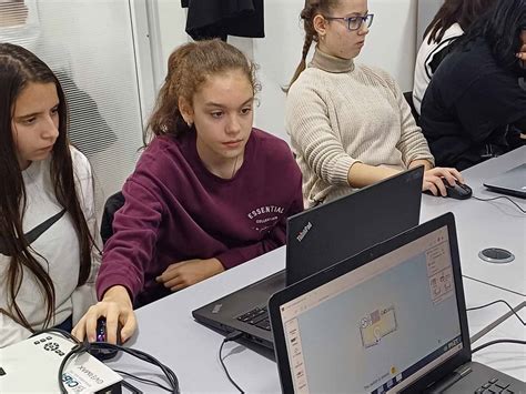 Работата во мали групи една од најголемите предности на средното