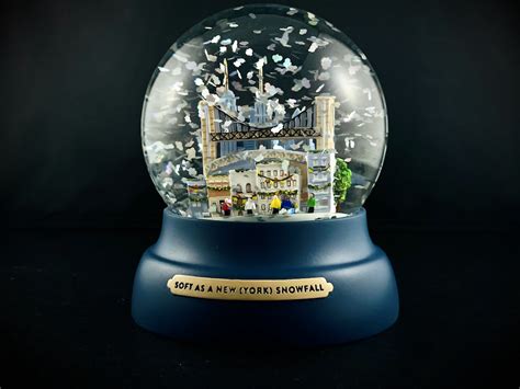 Custom Snow Globes Wholesale, Premium Quality VIP & Swag Gifts