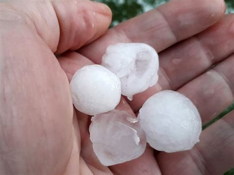 Hail Vs Snow Whats The Difference The Mountains Magazine Lebanon