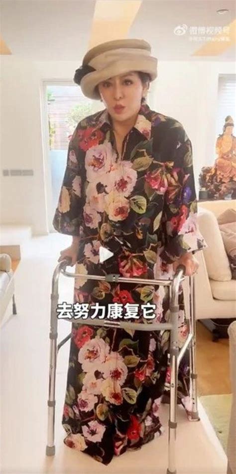 向太浴室摔斷腿骨 「喊半天沒人理」 中港最吸睛 娛樂 世界新聞網