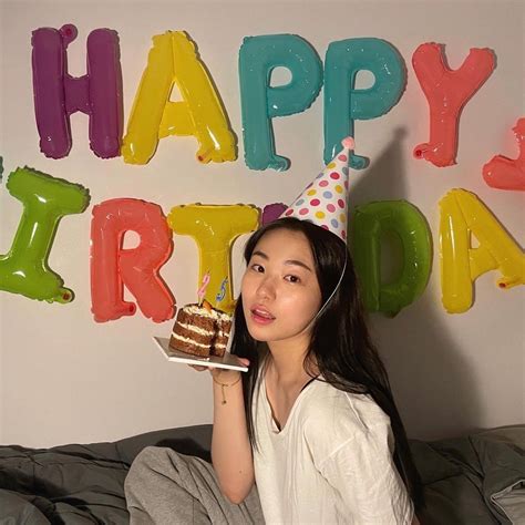 Elris 엘리스 𝐞𝐣 21st Birthday Photoshoot Cute Birthday Pictures
