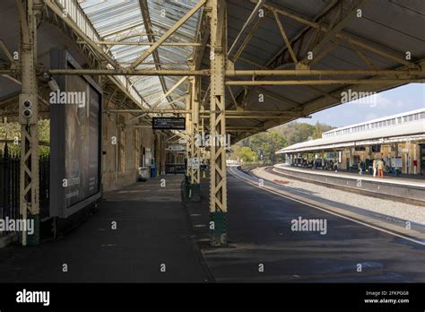 A View Of The Empty Platform 1 At Bath Spa Railway Stock Photo Alamy