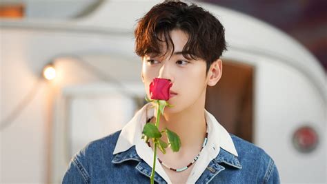 ASTRO S Cha EunWoo Becomes The Most Followed Active Korean Actor On