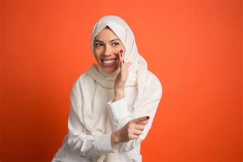 Tips Outfit Hijab Buat Kamu Yang Bertubuh Kurus Aniza