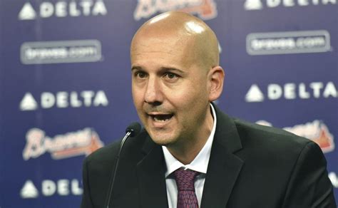 Mlb Noticias Ex Gm Bravos Suspendido De Por Vida Perdonado