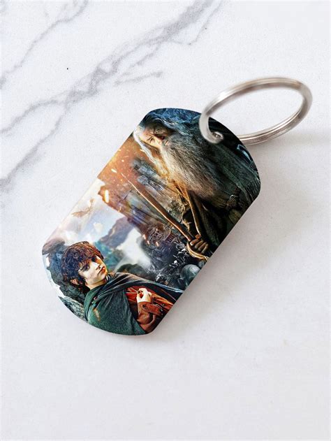 Брелок для ключей с принтом Властелин Колец подарок мужчине на День рождения брелок мужской