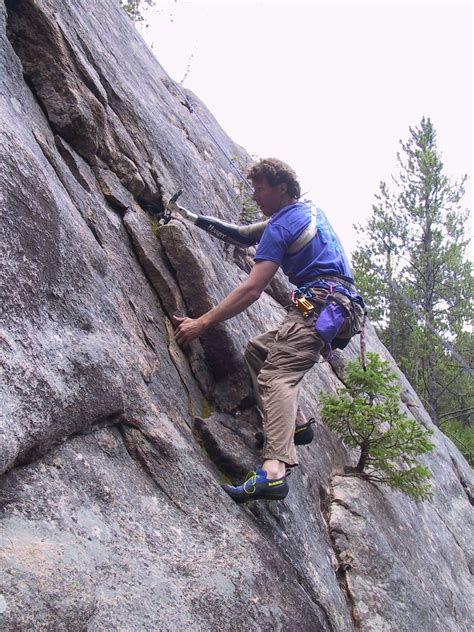 Aron Ralston El Escalador Que Se Amputó Un Brazo Para Poder Salvar Su Vida