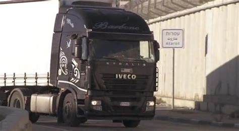 Imcdb Org Iveco Stralis Active Space All Blacks In La Strada Di Paolo