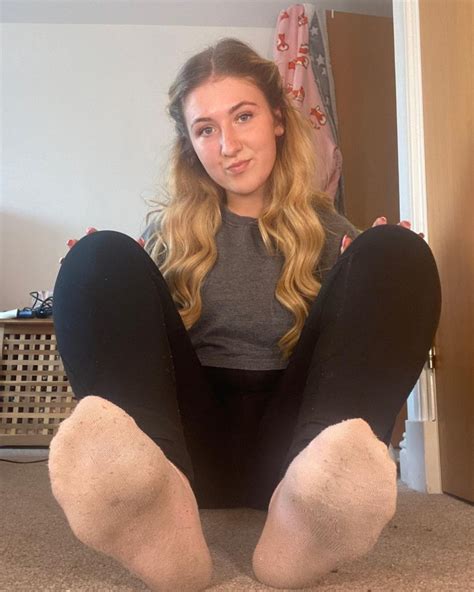 Teen With Stinky Socks Feetplaza
