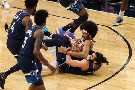 Nba Timberwolves Get Rare Win By Beating Cavs Abs Cbn News