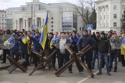 Ръководител на партията на Путин предложи на 4 ноември в Донбас и