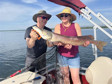 Saskatchewan Trophy Fishing Northern Pike Fishing Walleye