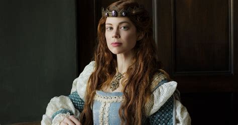 Starzs The Spanish Princess 10 Best Costumes Worn By Catherine Of Aragorn