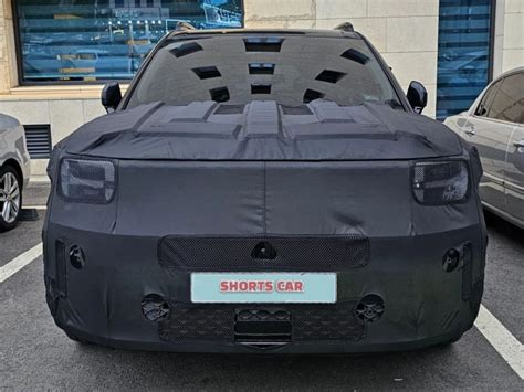 싼타페 풀체인지 고급형 위장막 스파이샷 블랙잉크 또는 캘리그래피 스파이샷