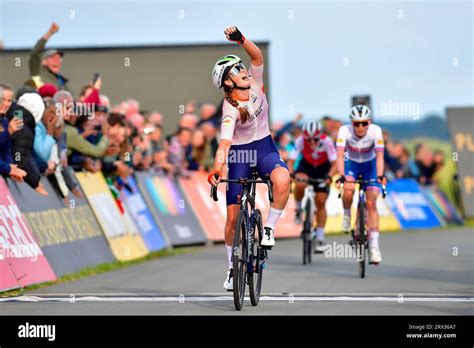 Ilse Pluimers Niederlande Gewinnt Frauen U23 Straßenrennen Bei Den