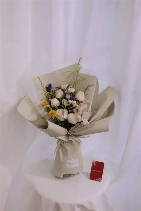 광화문꽃집 세종문화회관꽃집 포시즌스호텔 에꼴드플라워의 시원한 꽃다발 기념일 선물 네이버 블로그