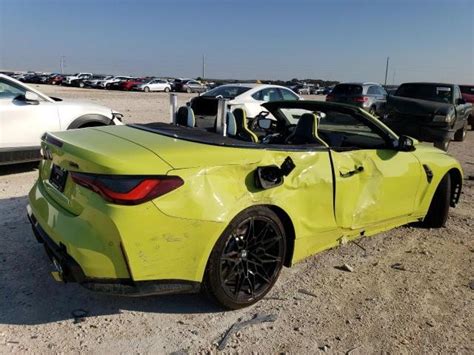 crashed bmw m4 cabrio looks like a mustang waiting to be saved