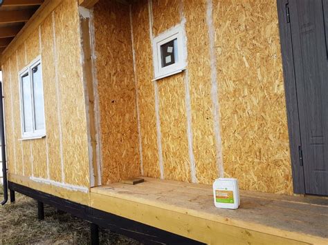 Плиты ОСБ Osb чем покрасить снаружи дома своими руками какой краской лучше покрыть можно ли