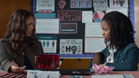 Jean Jacket Blue Ani Achola Grace Saif In 13 Reasons Why S04e01