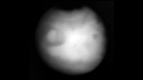 Nasas Europa Clipper Probe Snaps Ghostly Thermal Portrait Of Mars En