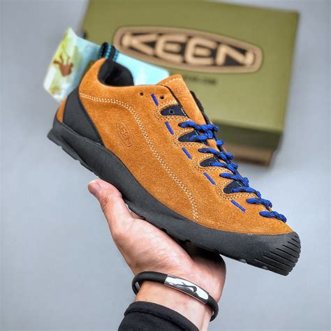 Кроссовки KEEN - купить с доставкой по выгодным ценам в интернет ...