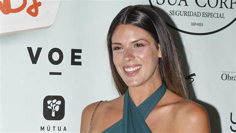 El ardiente desnudo de Laura Matamoros en el balcón que ha revolucionado Instagram