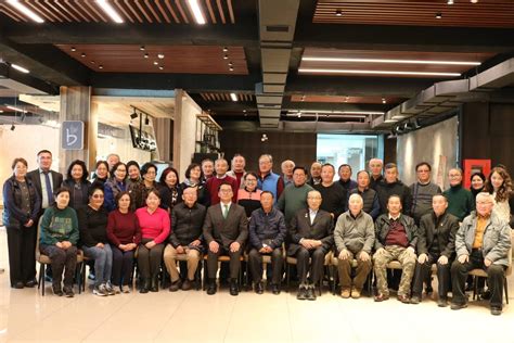 Байгаль БОАЖЯ НЫ АХМАД ЗҮТГЭЛТНҮҮДЭЭ ХҮЛЭЭН АВЧ ХҮНДЭТГЭЛ ҮЗҮҮЛЛЭЭ