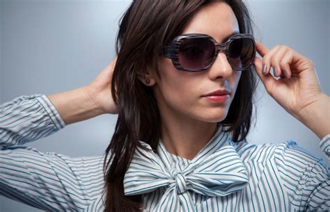 Big Glasses Frames Trend A Guide To Oversized Eyewear Banton Frameworks