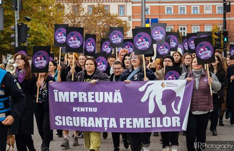 FOTO Sute de persoane au participat la marșul pentru siguranța
