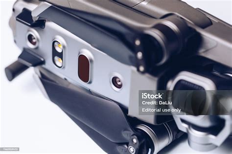 Dji Mavic 2 Pro Controller Pada Latar Belakang Putih Dji Mavic 2 Pro Salah Satu Drone Paling