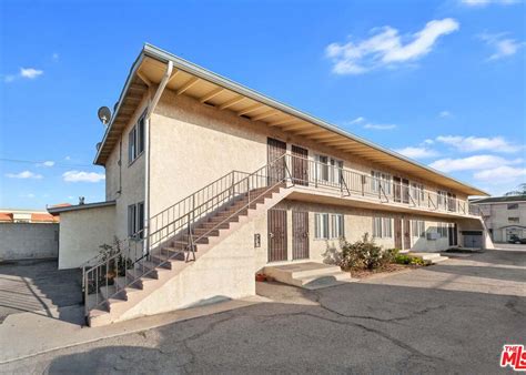 1329 W Carson St Torrance Ca 90501 For Sale 2 050 000 Mls