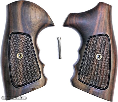 Smith And Wesson J Frame Rosewood Combat Grips Checkered For Sale