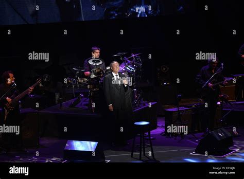 Julio Iglesias Immagini E Fotografie Stock Ad Alta Risoluzione Alamy