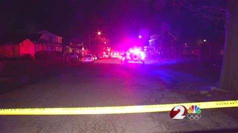 3 Injured After Car Crashes Into House In Dayton