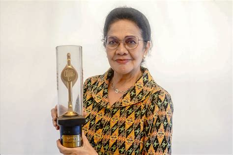 Musim Musim Rina Hassim